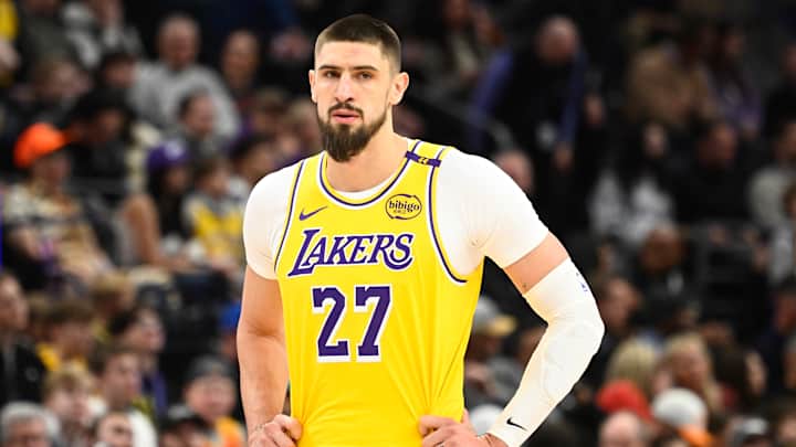 BREAKING NEWS: Lakers must be realistic about what they can expect from ...